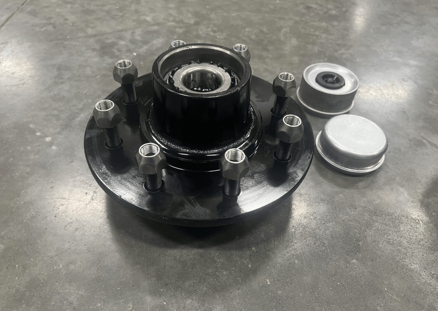 8 Lug Trailer Idler Hub - Container Nut